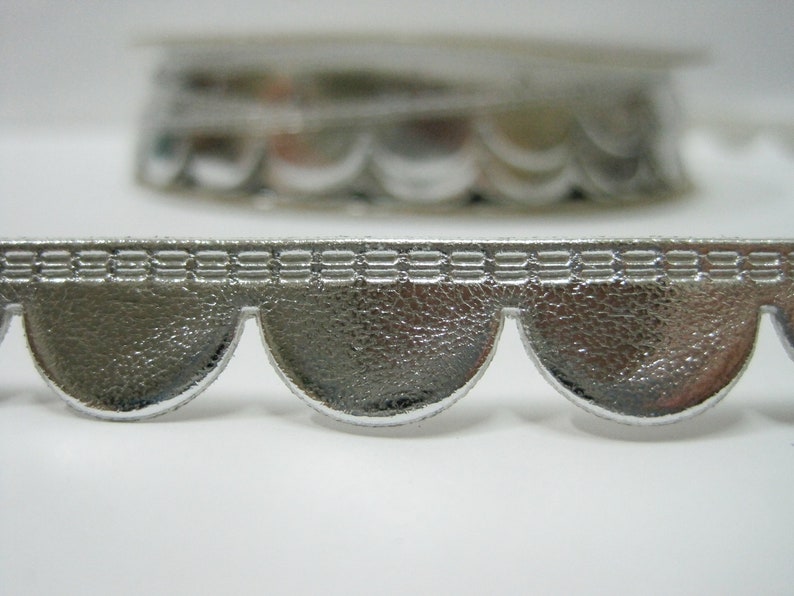 5 Yards of Metallic Scallop Trim, Silver Metallic Trim, Scalloped Loop ...