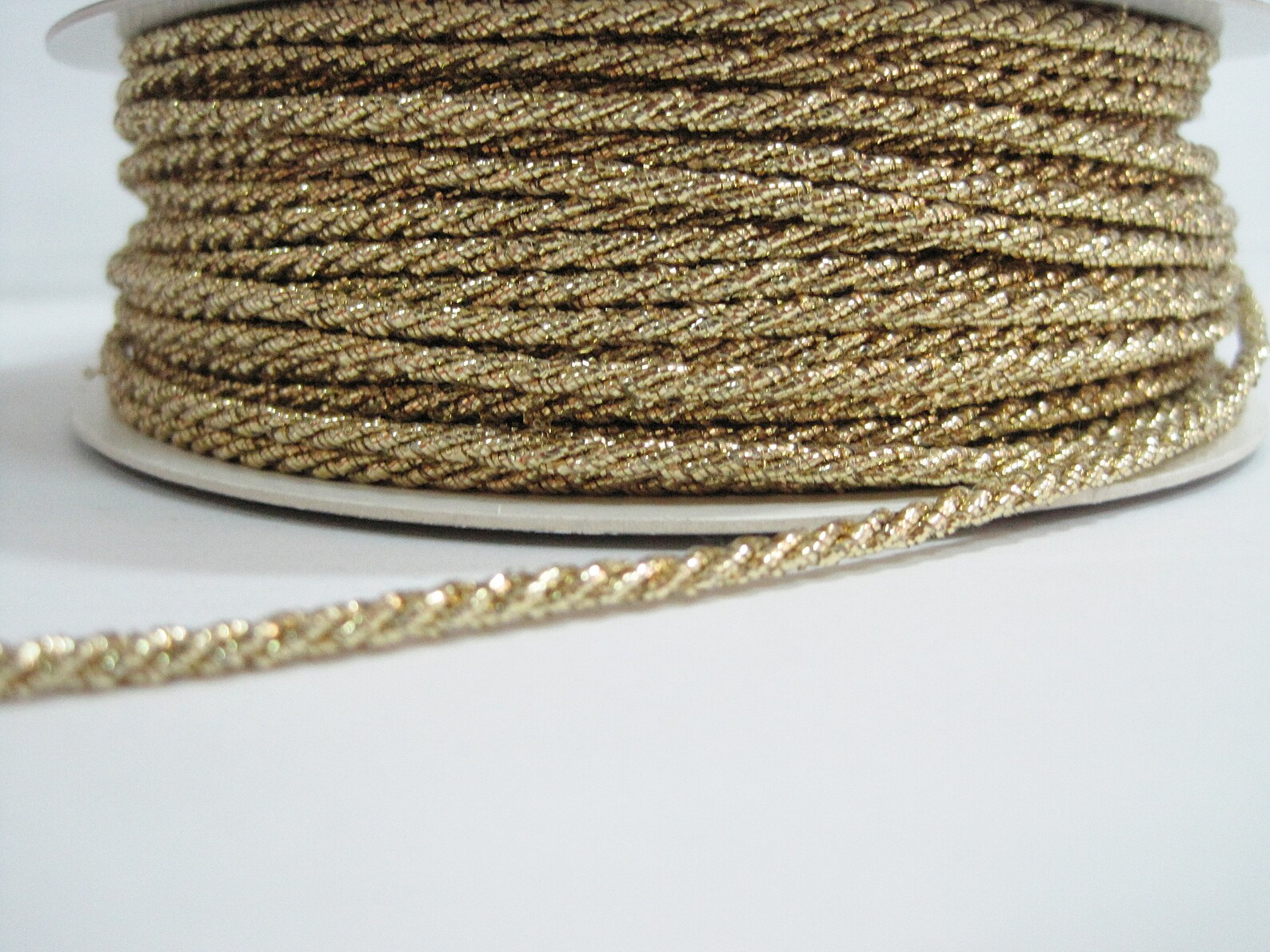 5 Yd 2.5 Mm Light Gold Metallic Twisted Cord, Gold Twisted Cord ...