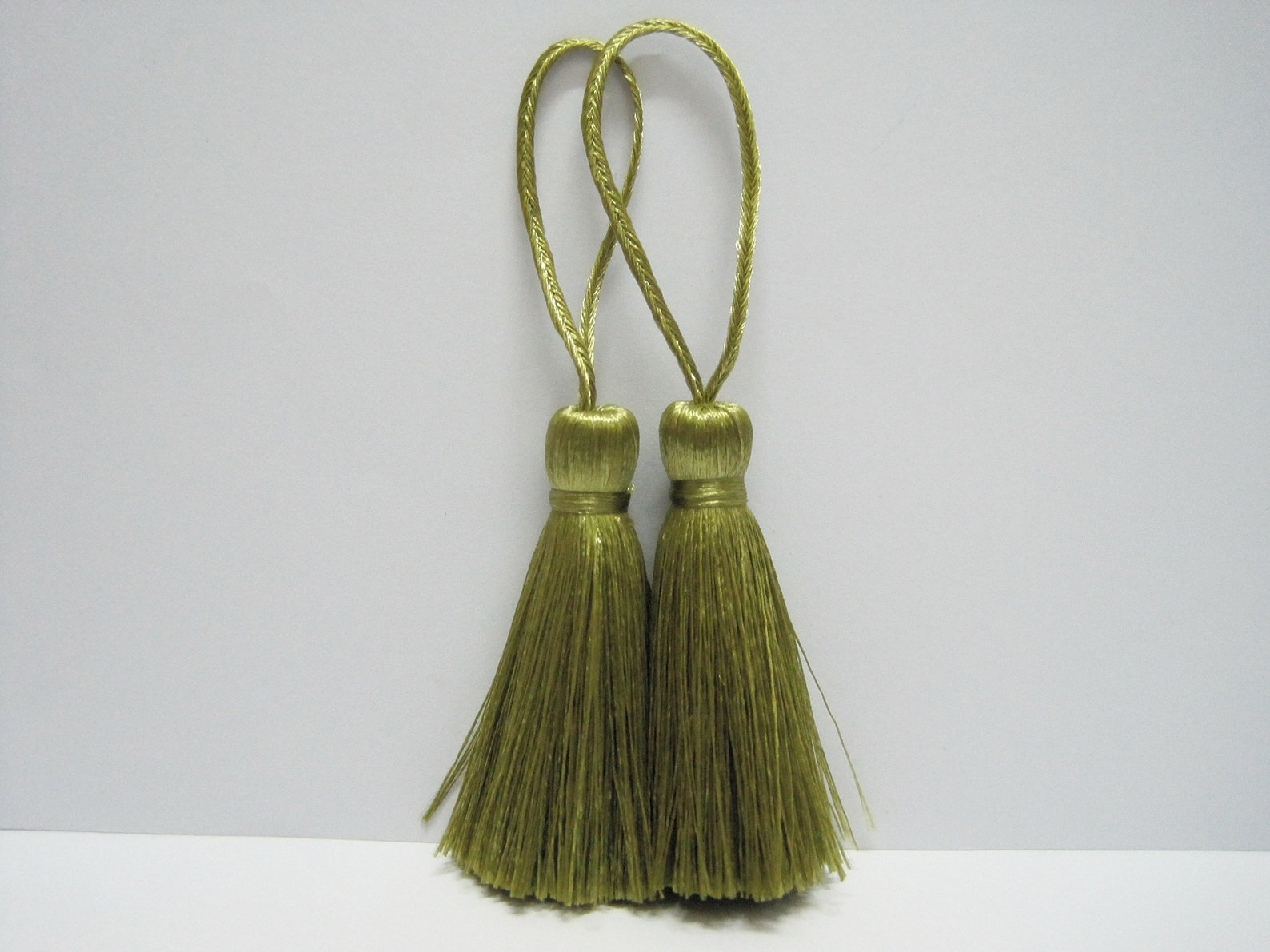 10 Pcs Olive Drab Green SP193 Short Tassel, Wholesale Tassels, Tassel ...