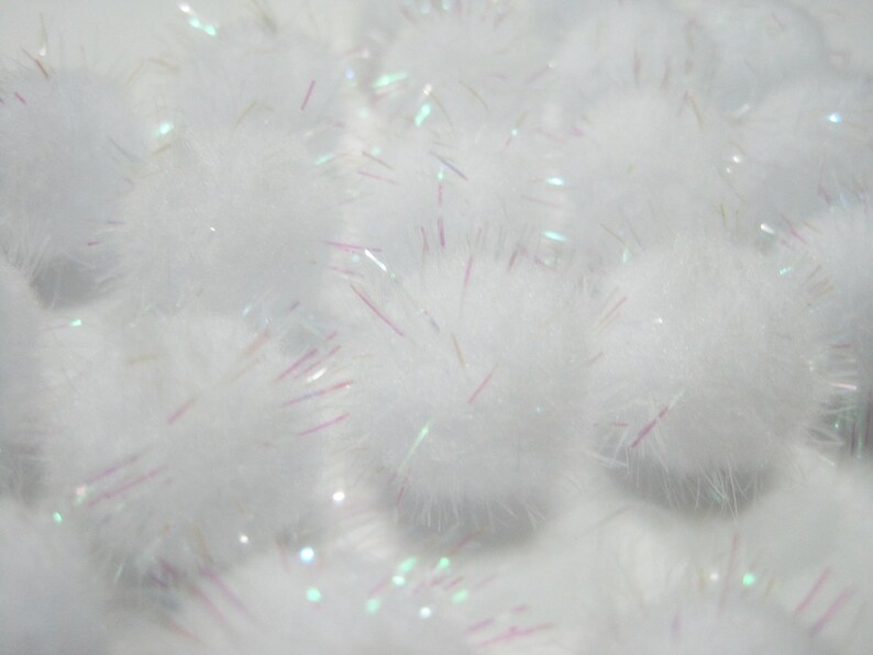 20 Pcs 3/4 Pom Pom White Pom Poms Wholesale Pom Poms - Etsy