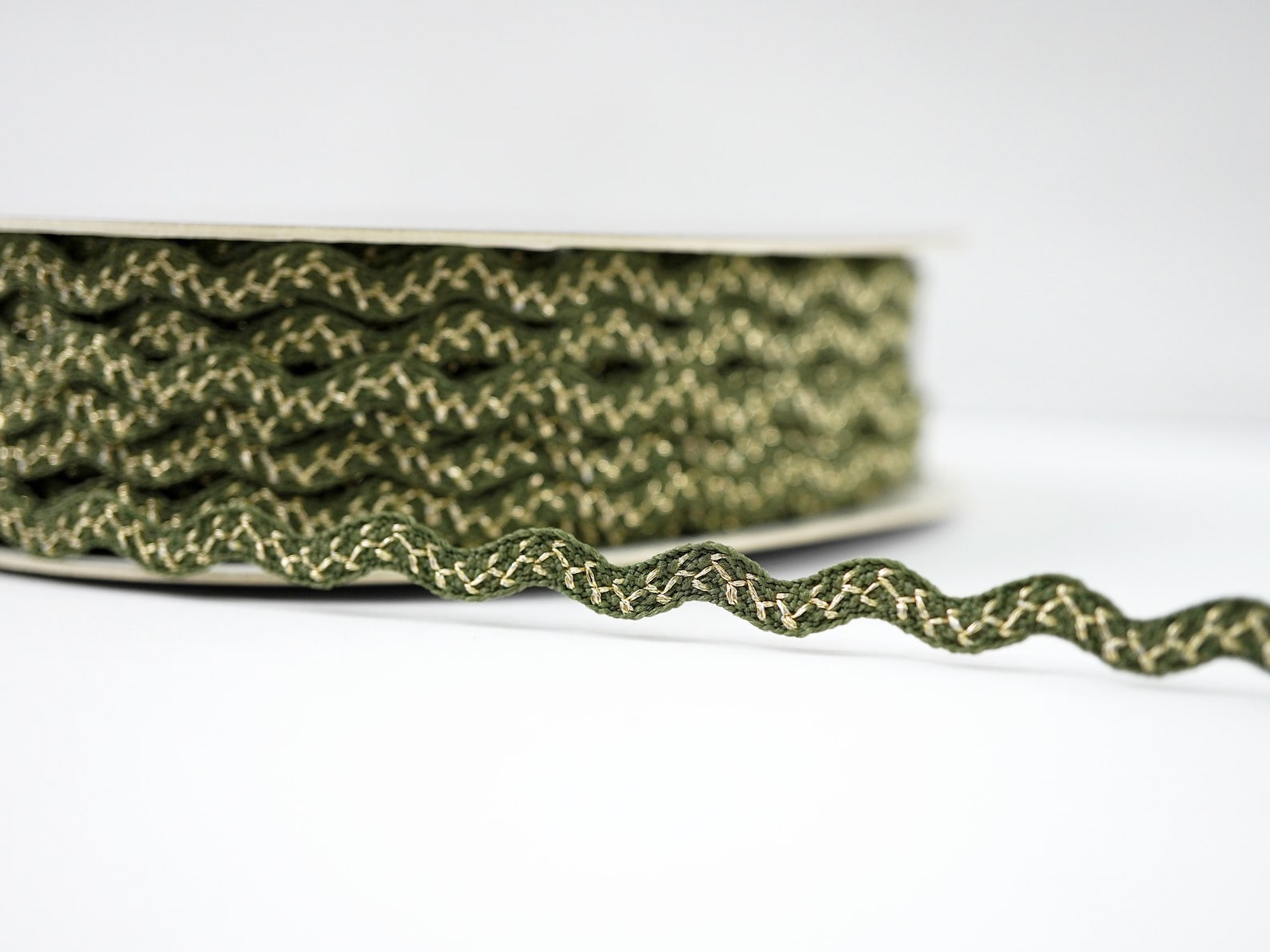 5 Yards Christmas Rick Rack With Gold Metallic Tiny Rick - Etsy