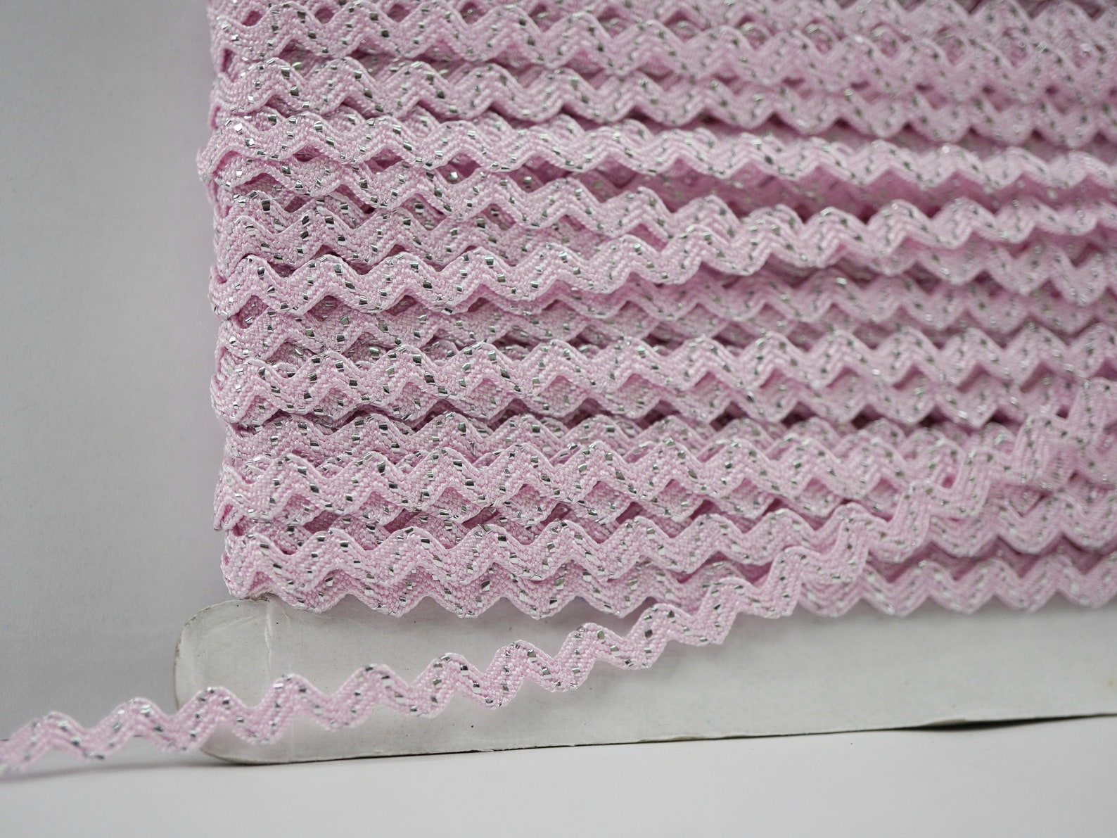 5 Yards Pink Tiny Rick Rack With Gold Metallic Tiny Rick - Etsy