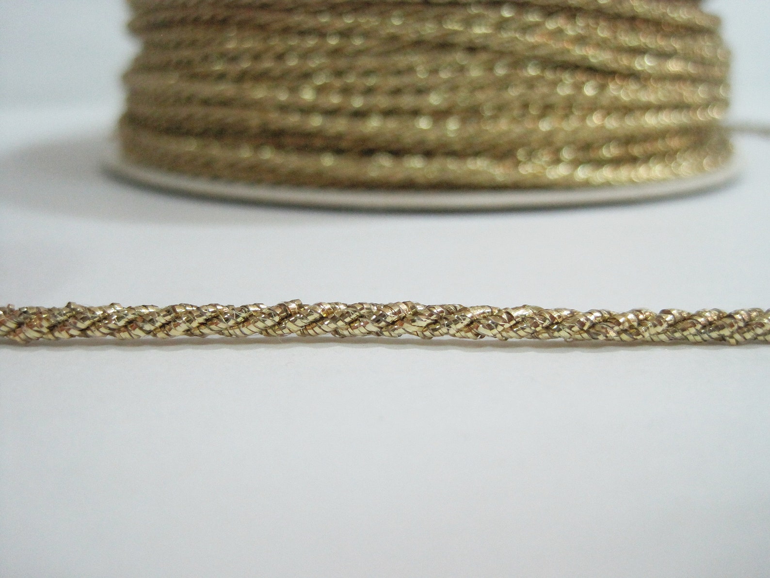 5 Yd 2.5 Mm Light Gold Metallic Twisted Cord, Gold Twisted Cord ...