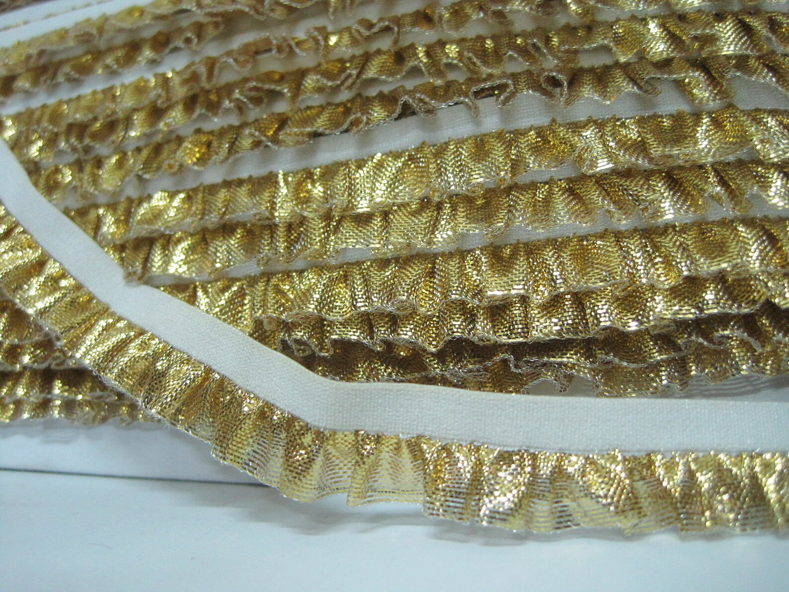 5 Yards White Gold Metallic Ruffle Elastic Trim, Ruffle Trim, Elastic ...