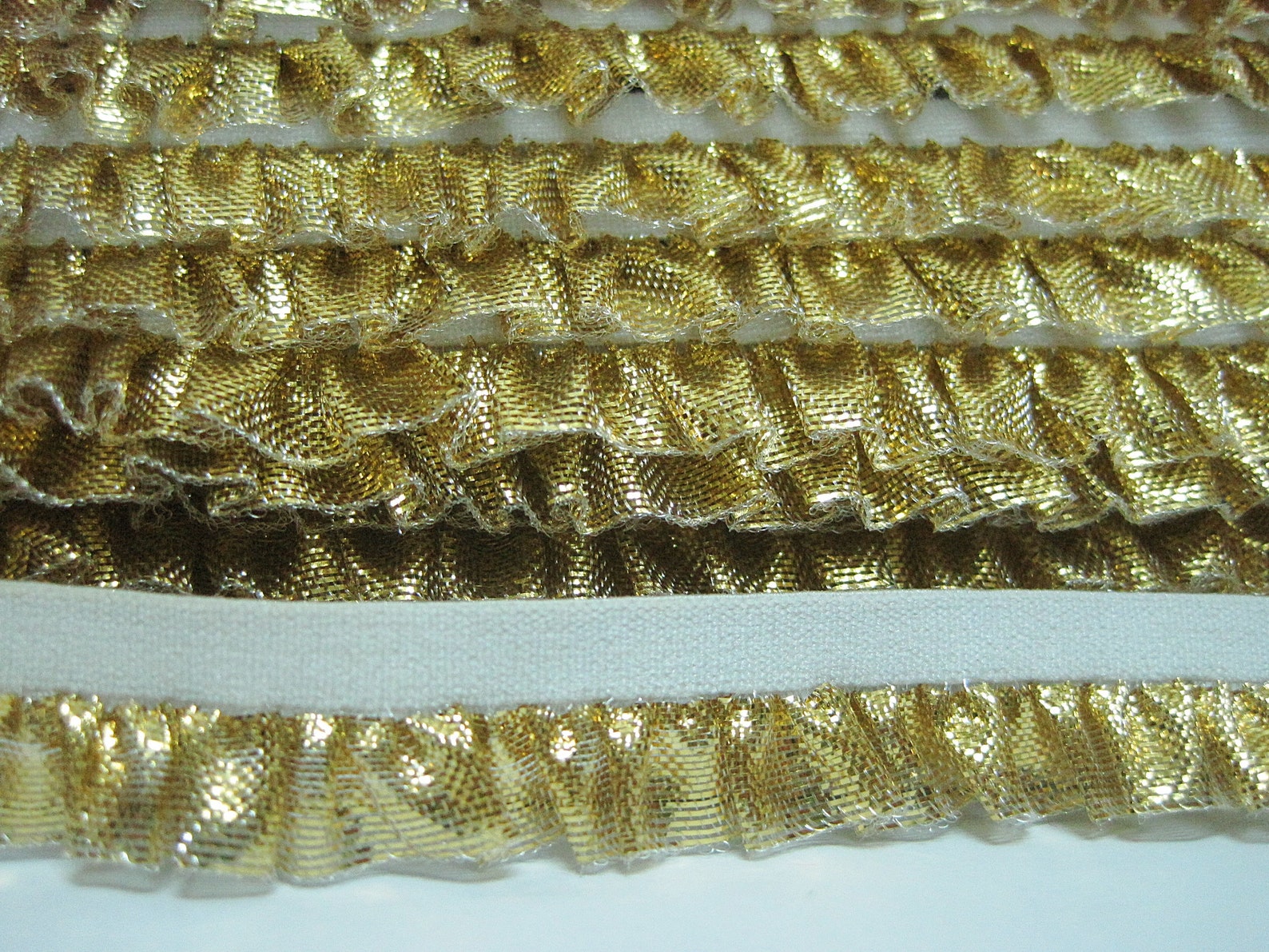 5 Yards White Gold Metallic Ruffle Elastic Trim, Ruffle Trim, Elastic ...
