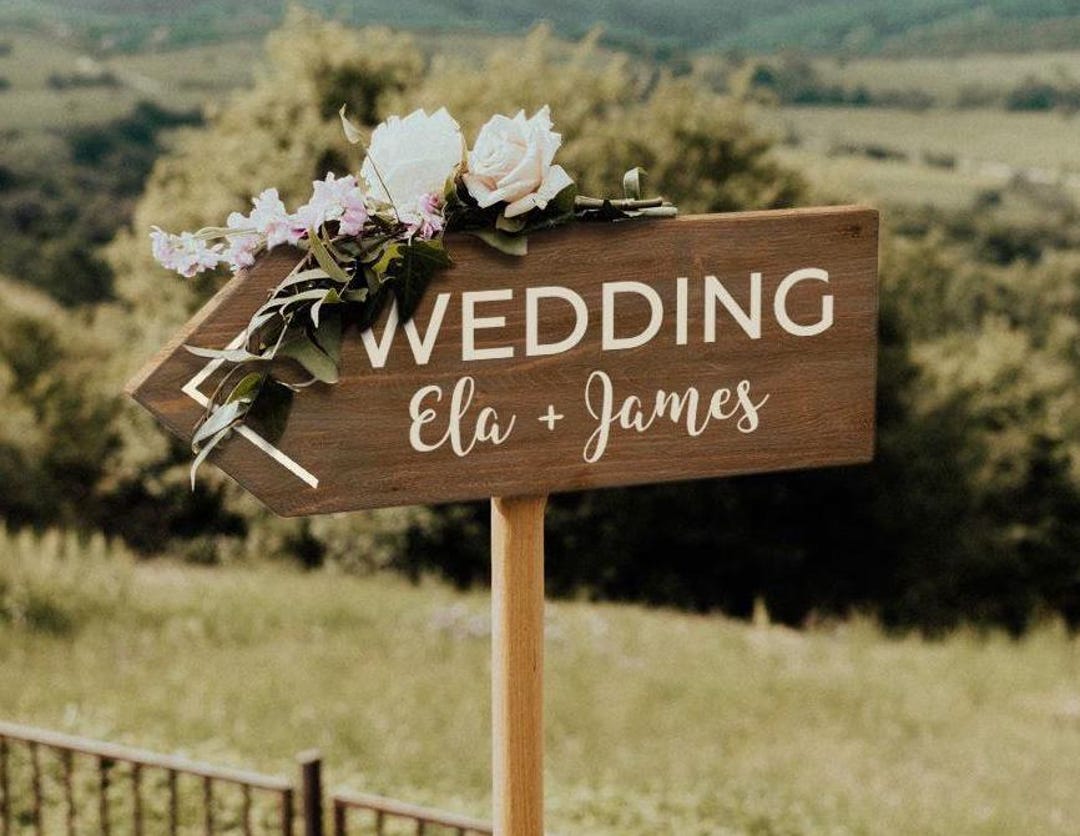 Wedding Signs, Name Sign, Personalized Arrow Sign, Large Wedding Sign ...