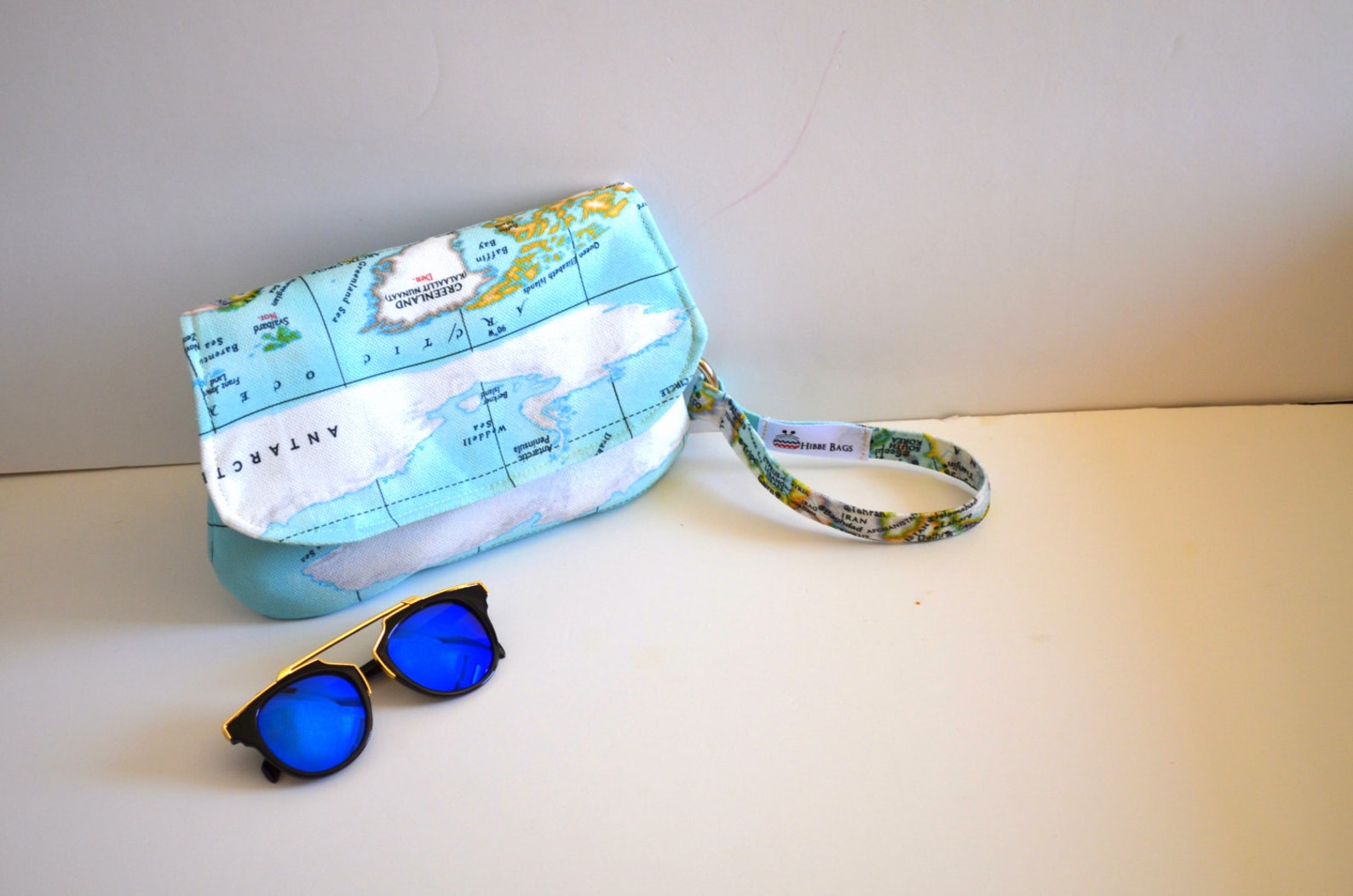 Map Clutch With Wrist Strap, Worldmap Print, Travel Purse Handbag ...