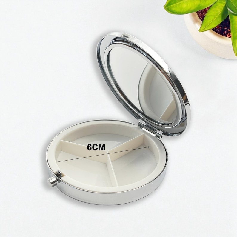 Vintage Cat Couple Pill Box/makeup Mirror: Travel Vitamin Storage Box ...