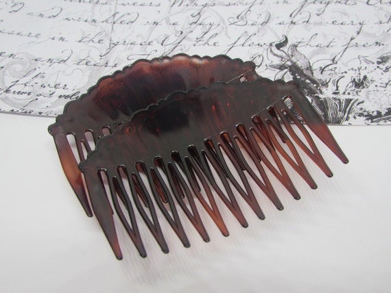 Vintage FRENCH Scalloped Hair Combs, Tortoise-Shell B… - Gem