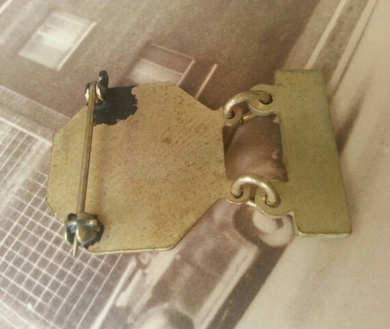 1960s Hospital Volunteer Pin 500 Service Hours Medica… - Gem