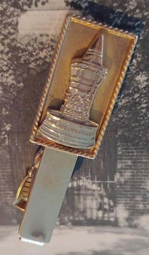 Vintage 1960s Nuremberg Castle Tower Tie Clip Retro M… - Gem