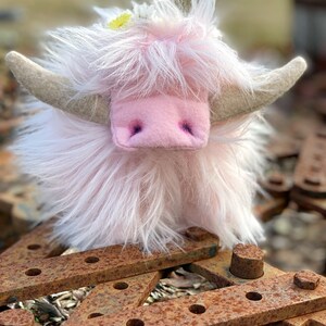 Highland Cow Mini Moo Stuffed Shelf Sitter Country Home Decor Faux Fur ...