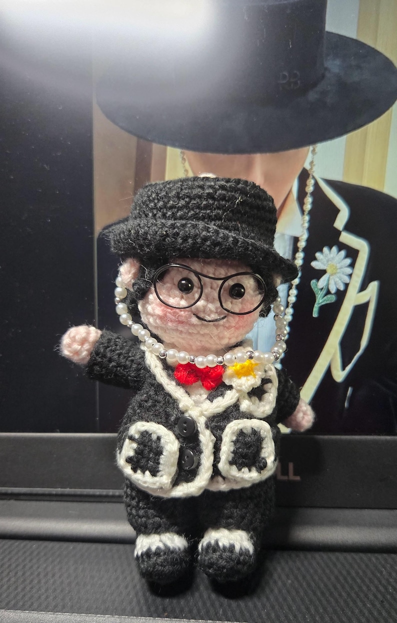 G-dragon Übermensch Tour Crochet Doll, Act III MOTTE Outfit Amigurumi ...