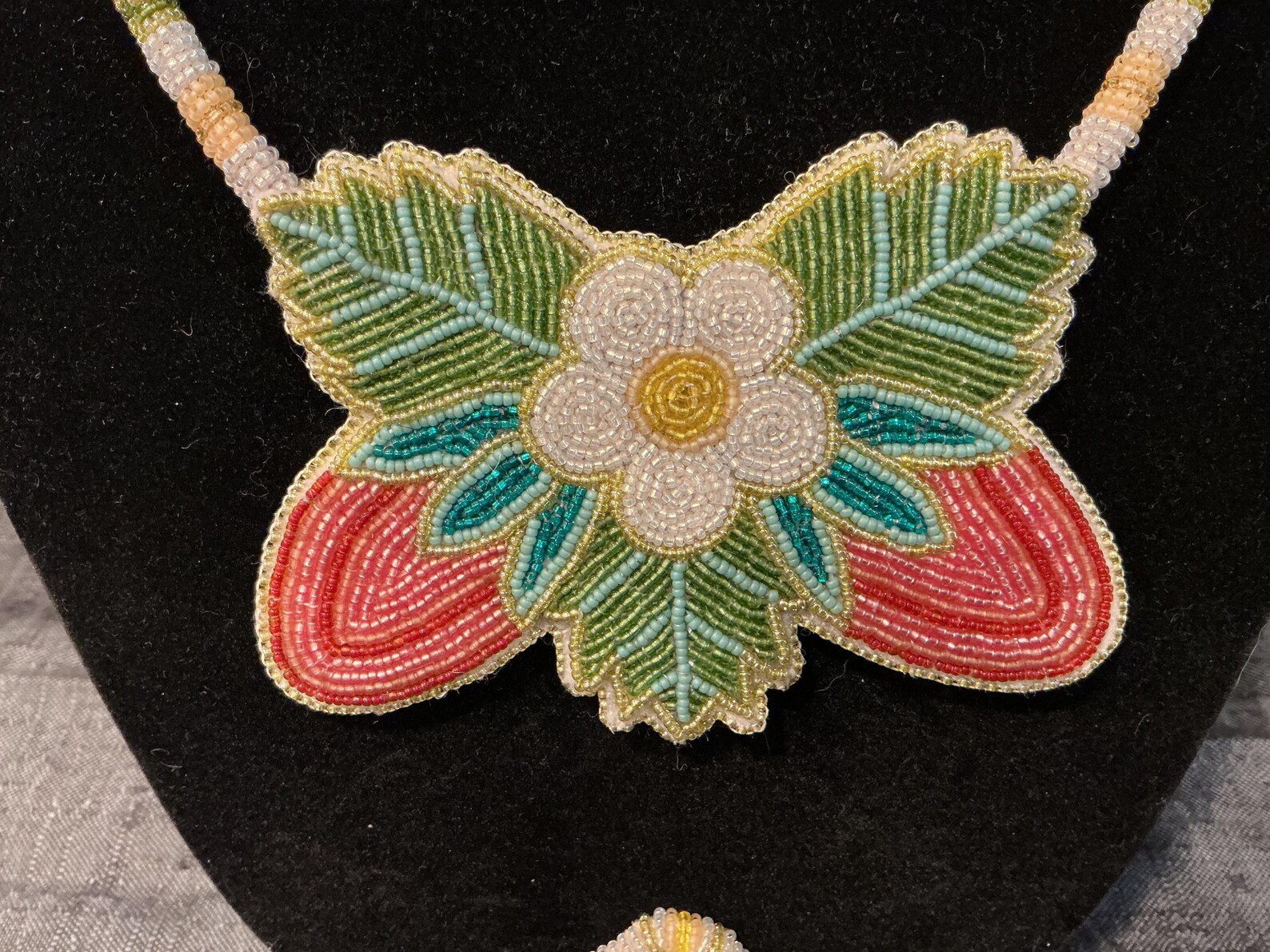 Native American Beaded Strawberry Medallion Necklace - Etsy