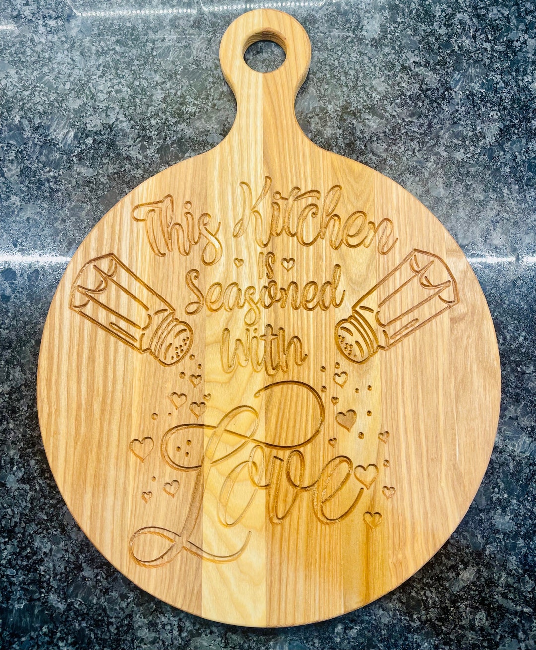 Engraved Chopping Board With Handle, Seasoned With Love Saying, Bread ...