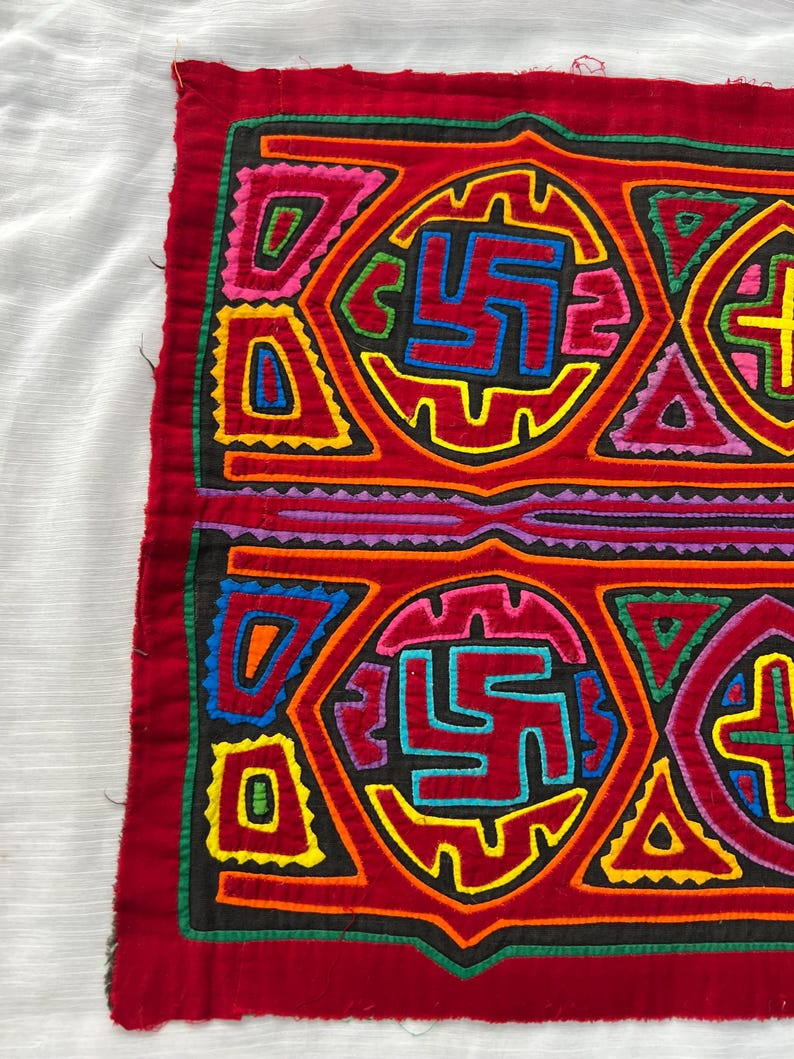 Vintage Guna Mola Panel: Handcrafted Reverse Appliqué, Panama Folk Art ...