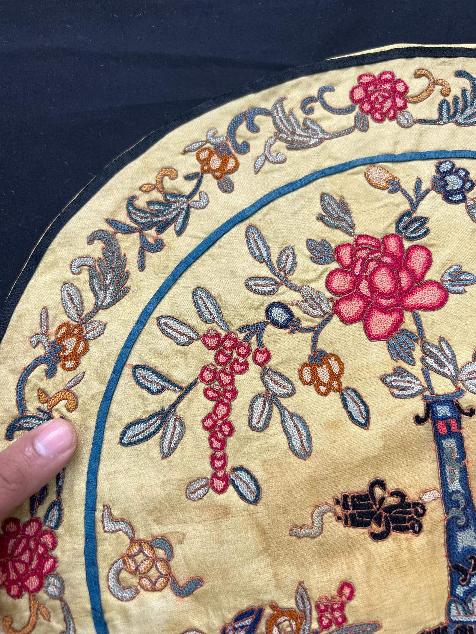 Vintage Chinese Silk Embroidery Round Forbidden Stitch Traditional ...
