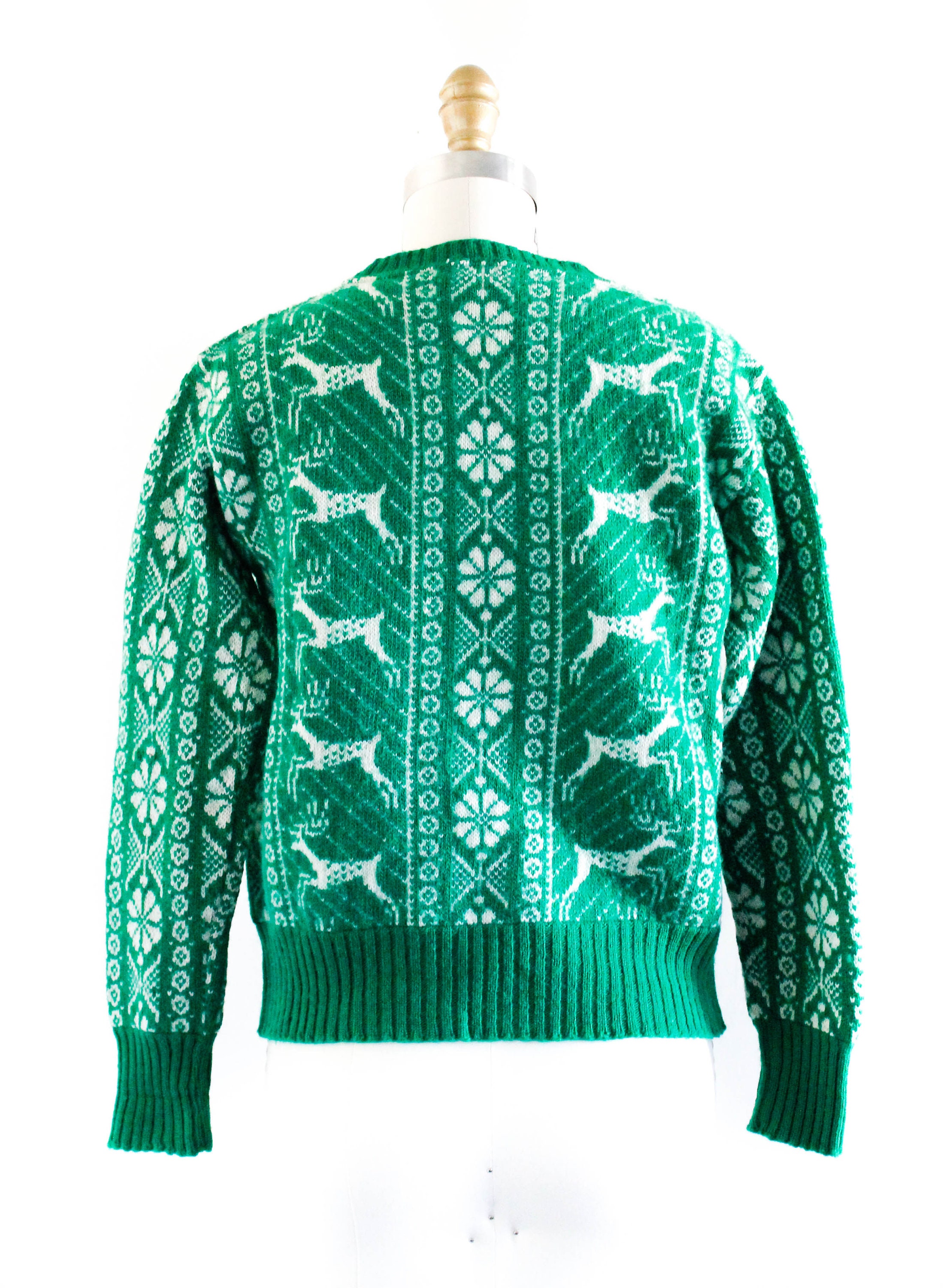1940s deer sweater // Evergreen vintage 1940s knit sweater with deer ...