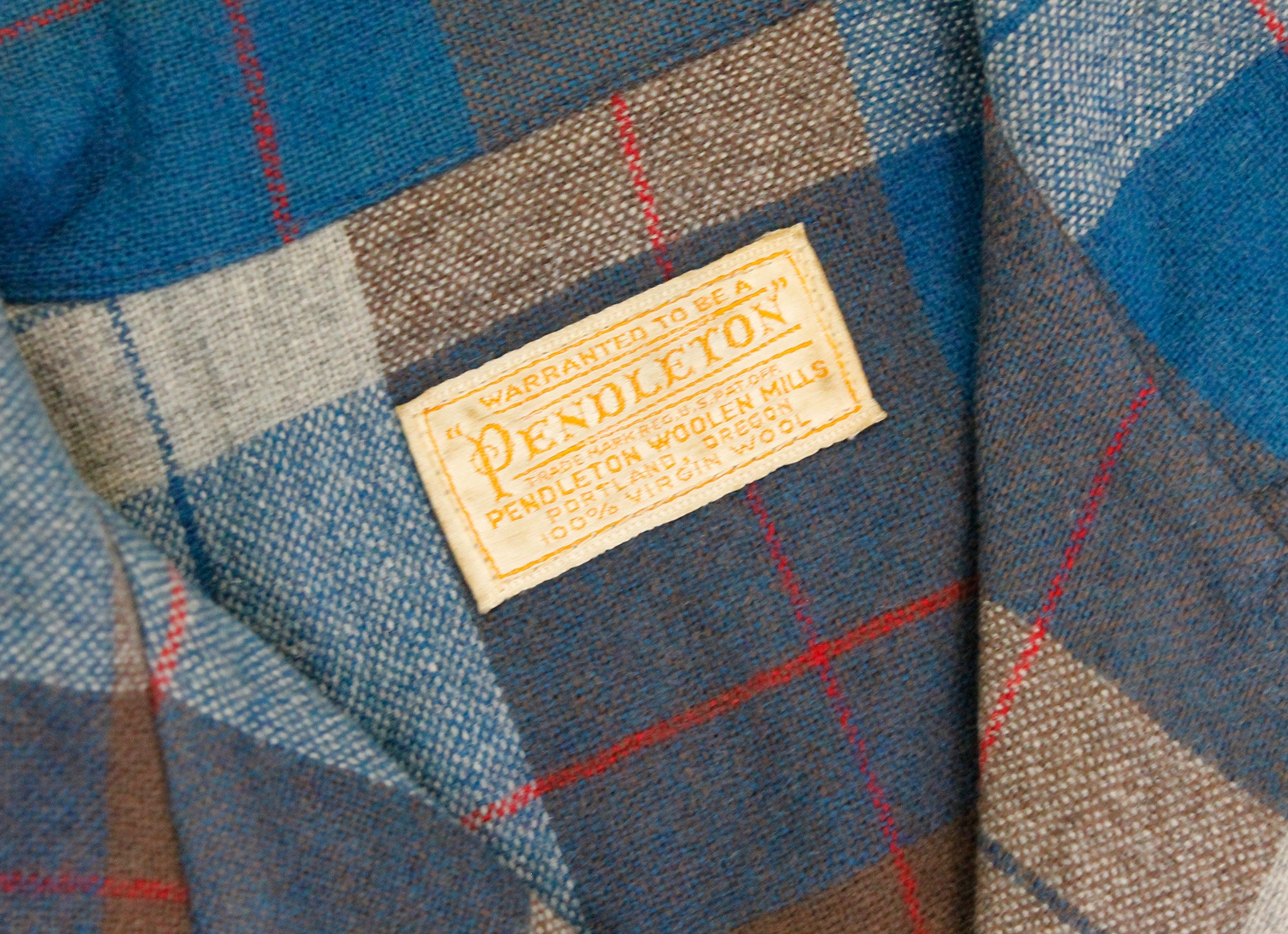 Astoria // 1950s Pendleton 49'er brown and blue plaid wool shirt jacket Lg Xl