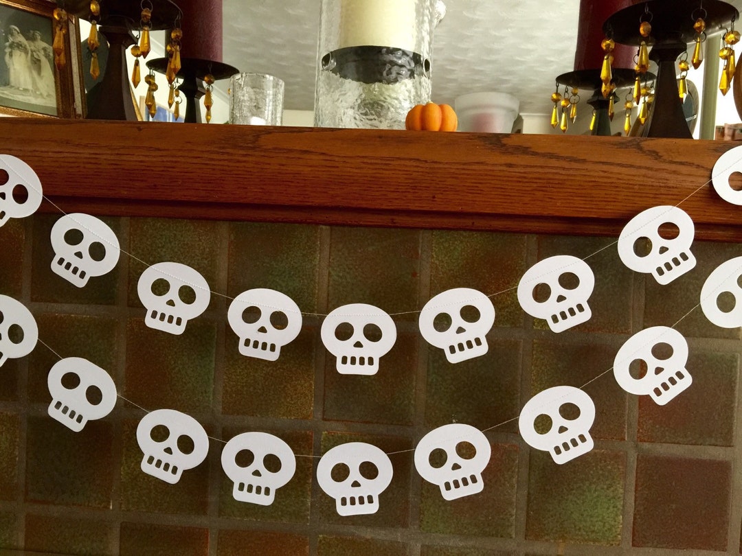 Sugar SKULL Banner / Halloween Decor / 6ft White Skulls Garland / Day ...
