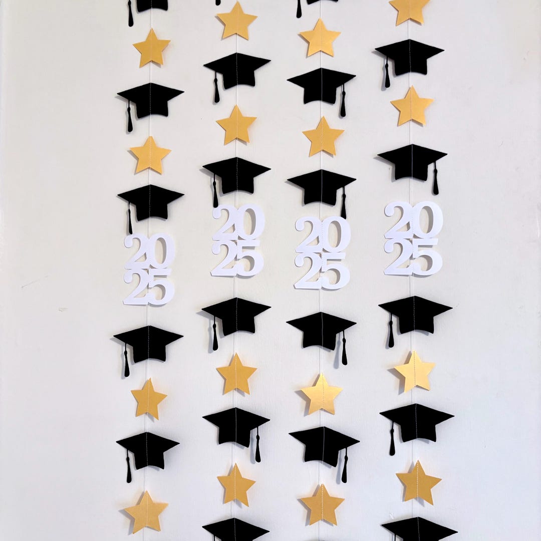 Graduation Cap Garland: 2026 Star Streamers Party Decor - Etsy