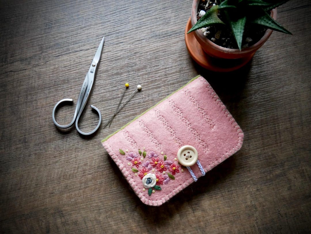 Wool Felt Needle Book Case Organizer Sewing Kit ø Strawberry Mochi ø ...