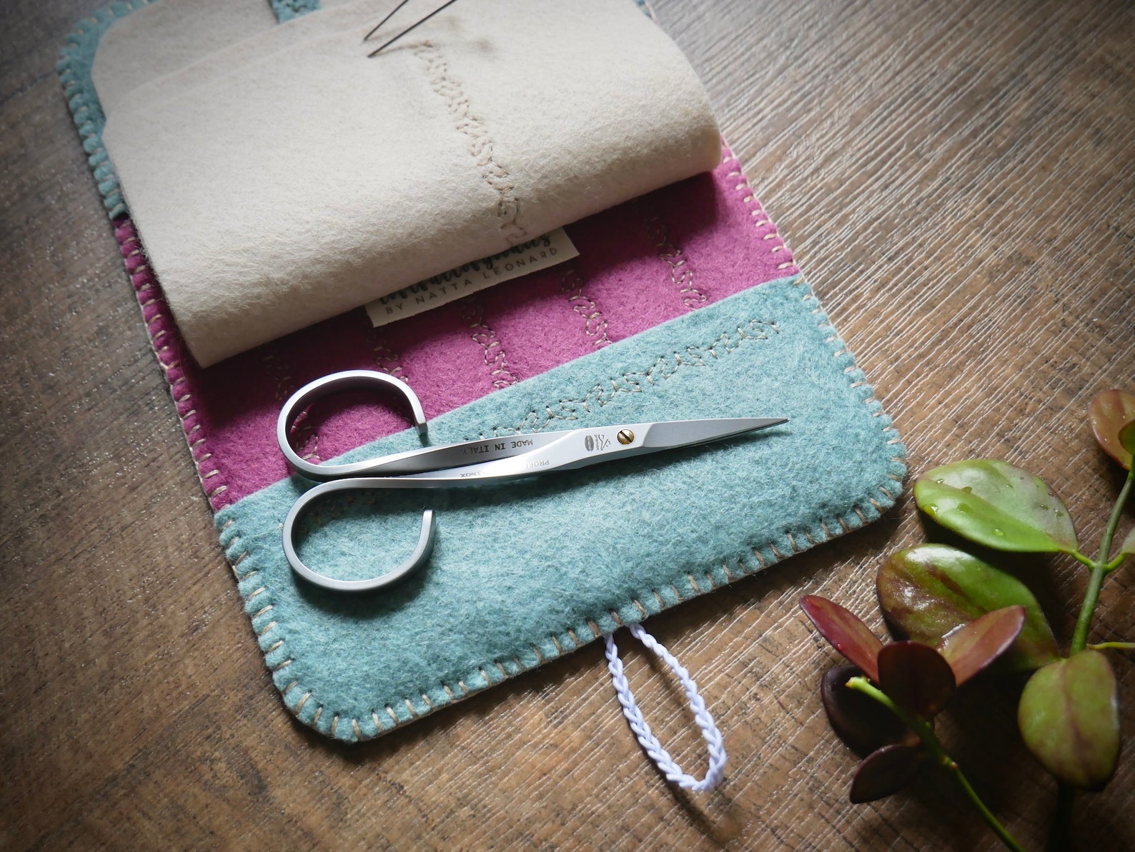 Wool Felt Needle Book Case Organizer Sewing Kit ø Misty ø ...