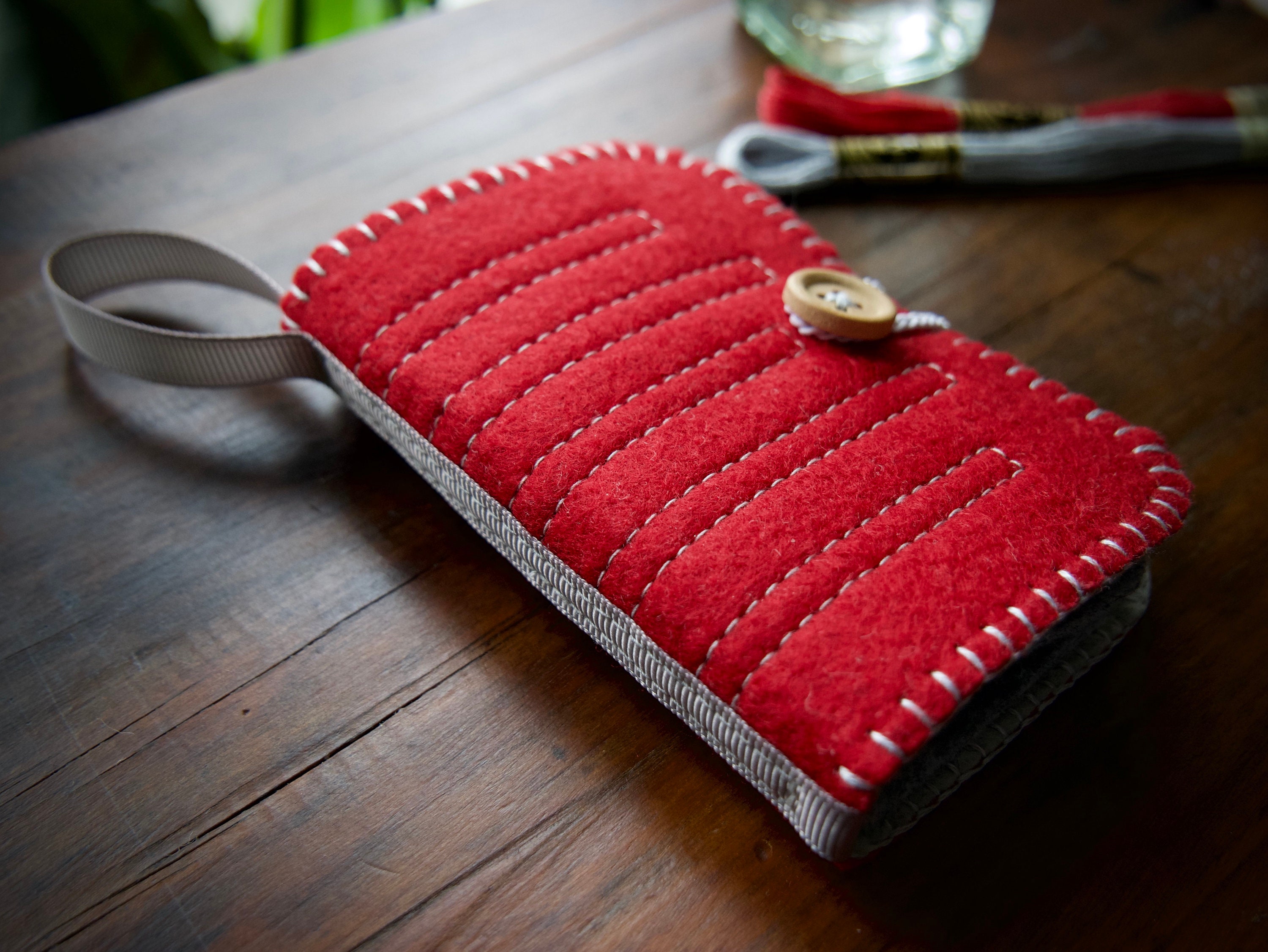 Wool Felt Needle Book Case Organizer Sewing Kit ø Little Red ø | Etsy