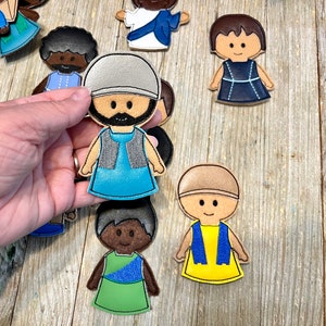 Jesus and His 12 Disciples Finger Puppets Darker Complexion. Bible ...