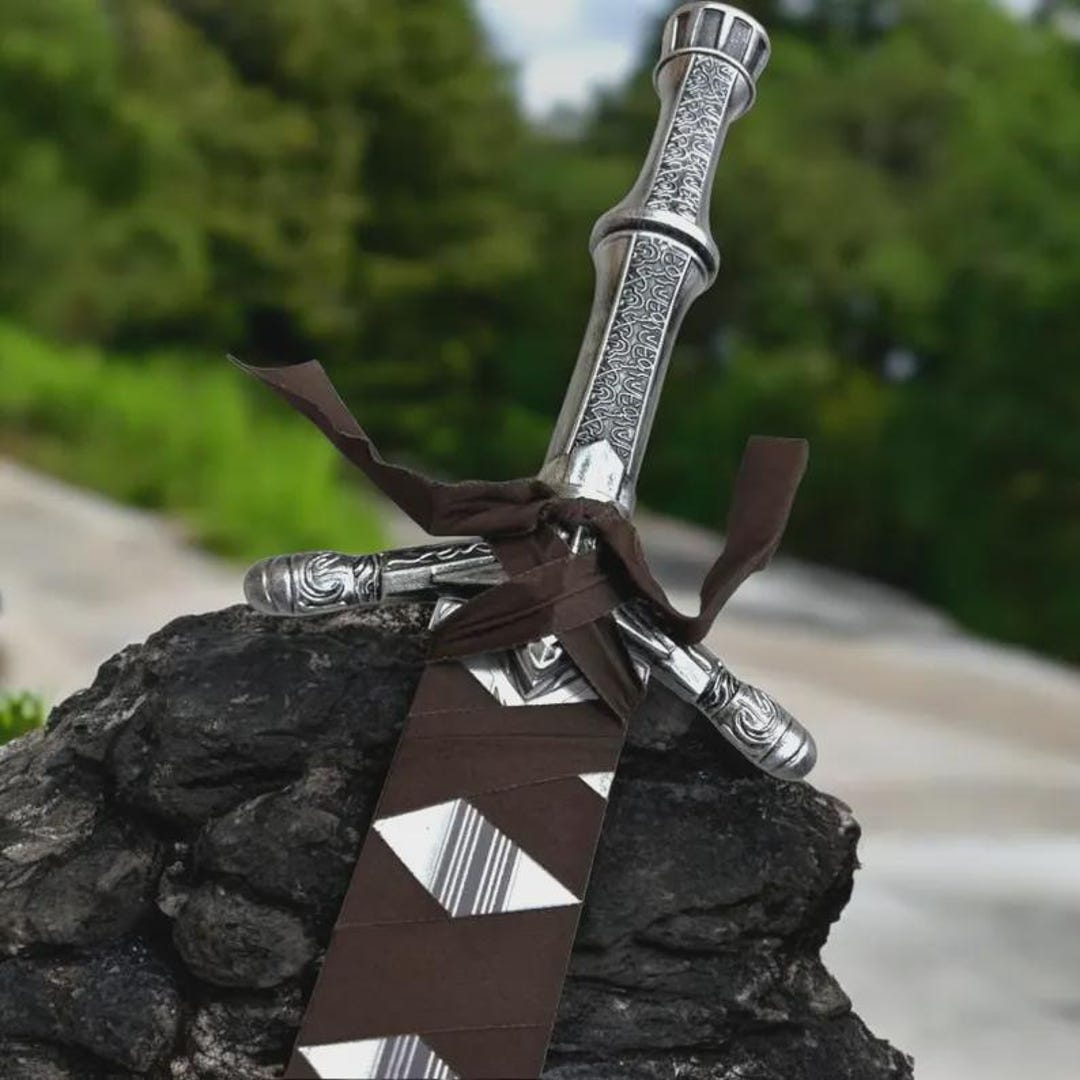 Holy Moonlight Sword Replica – Hand Forged Full Metal Bloodborne ...
