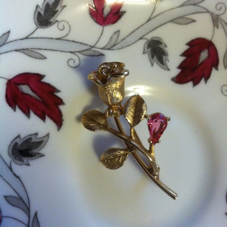 Rose Brooch Avon 1970s Brushed Gold Texture Pin With Pink - Etsy
