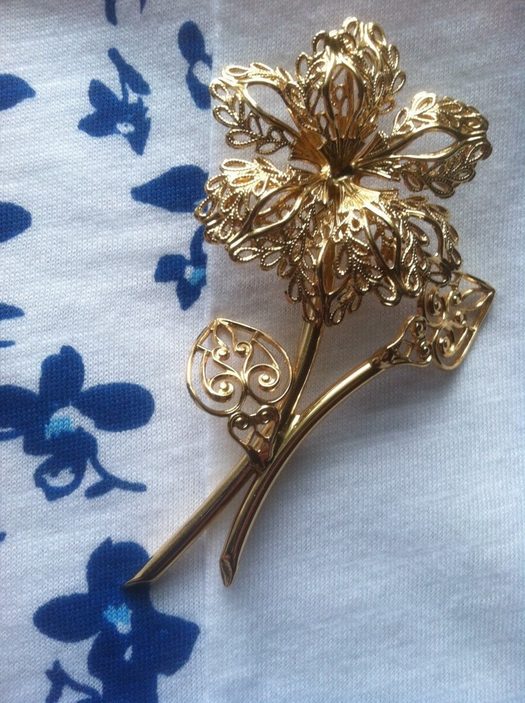 Monet Gold Tone Flower Pin Rose Brooch Monet Collectible Gold Filigree ...