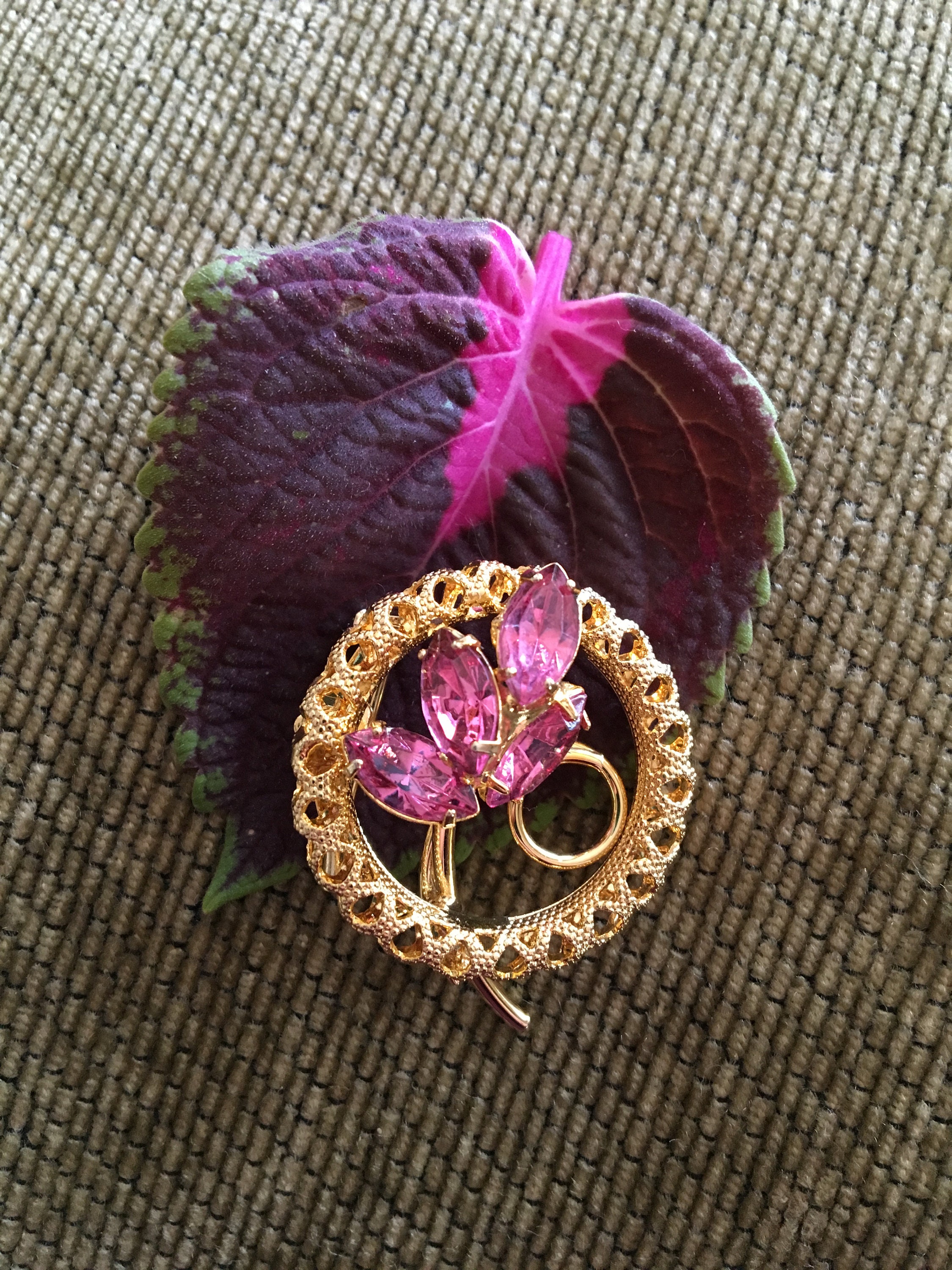 Pink and Gold Flower Brooch Vintage Floral Pin With Pink Petal | Etsy