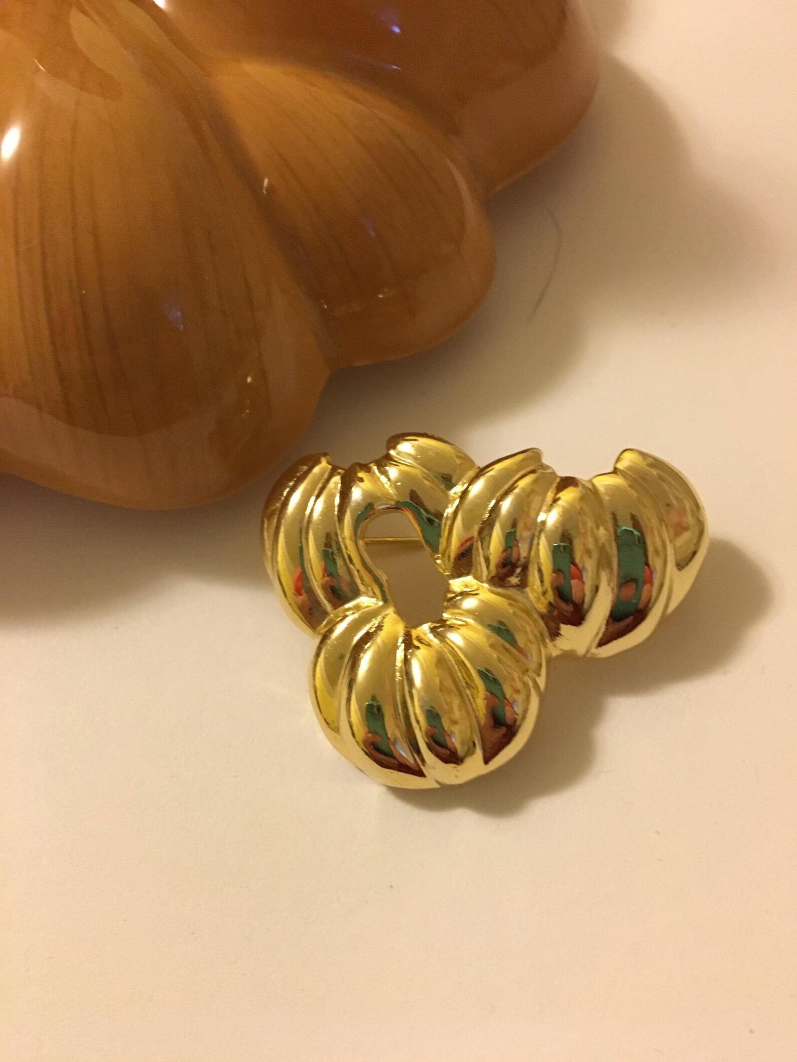 Pumpkin Brooch Vintage Gold Tone 3 Pumpkins Pin With Cutout Stem Design ...