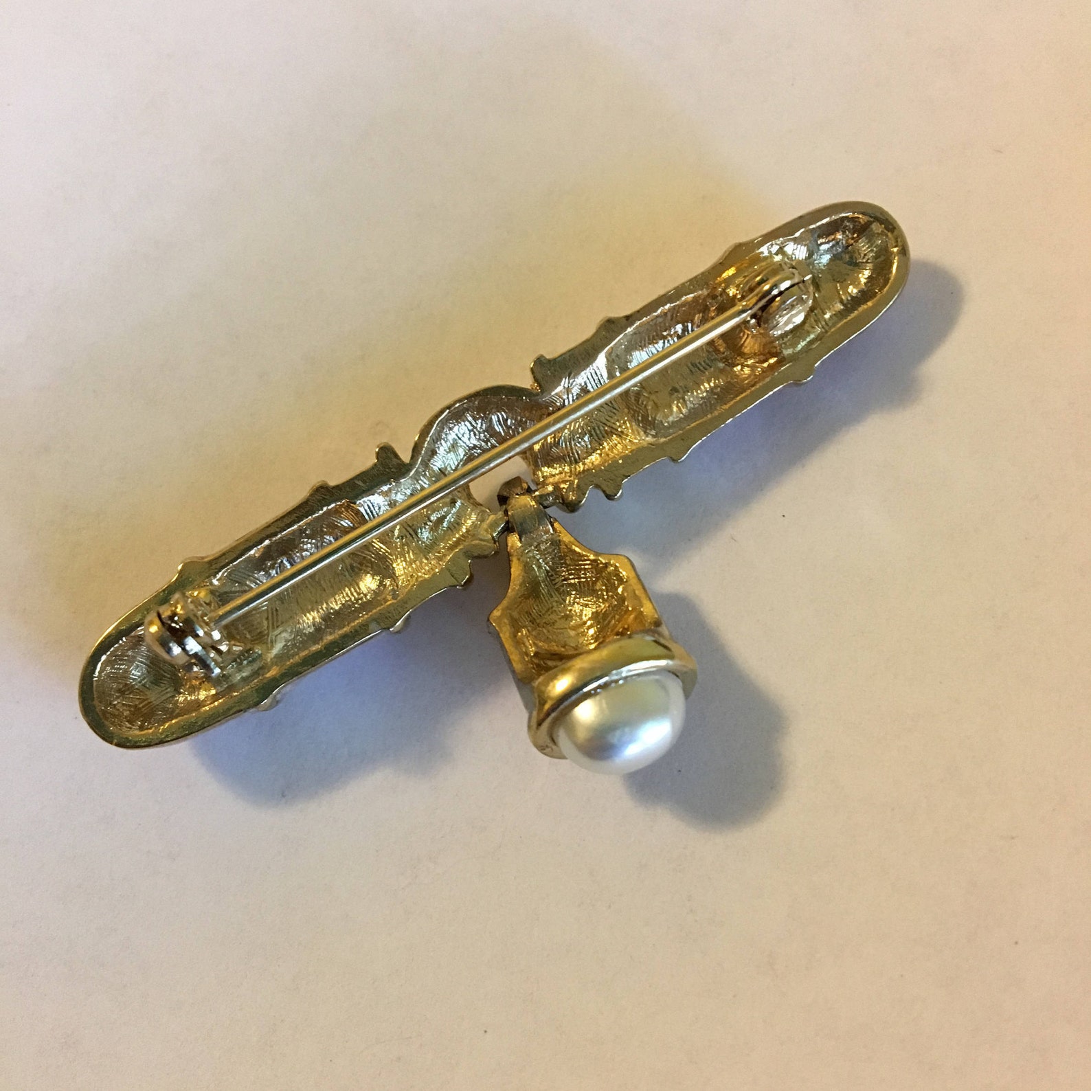 Pink Enamel Bar Brooch Sandy Bella Pin With White Rhinestones and Faux ...