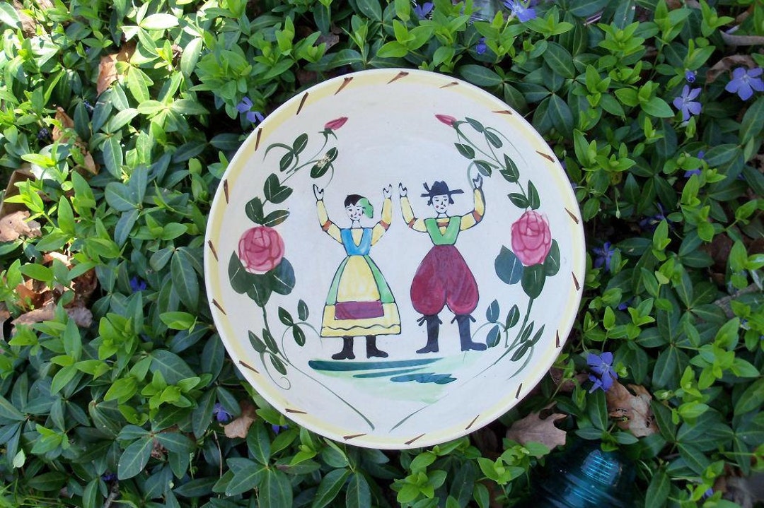 Fruit or Serving Bowl Handpainted Toll Figures European Motif Farm ...