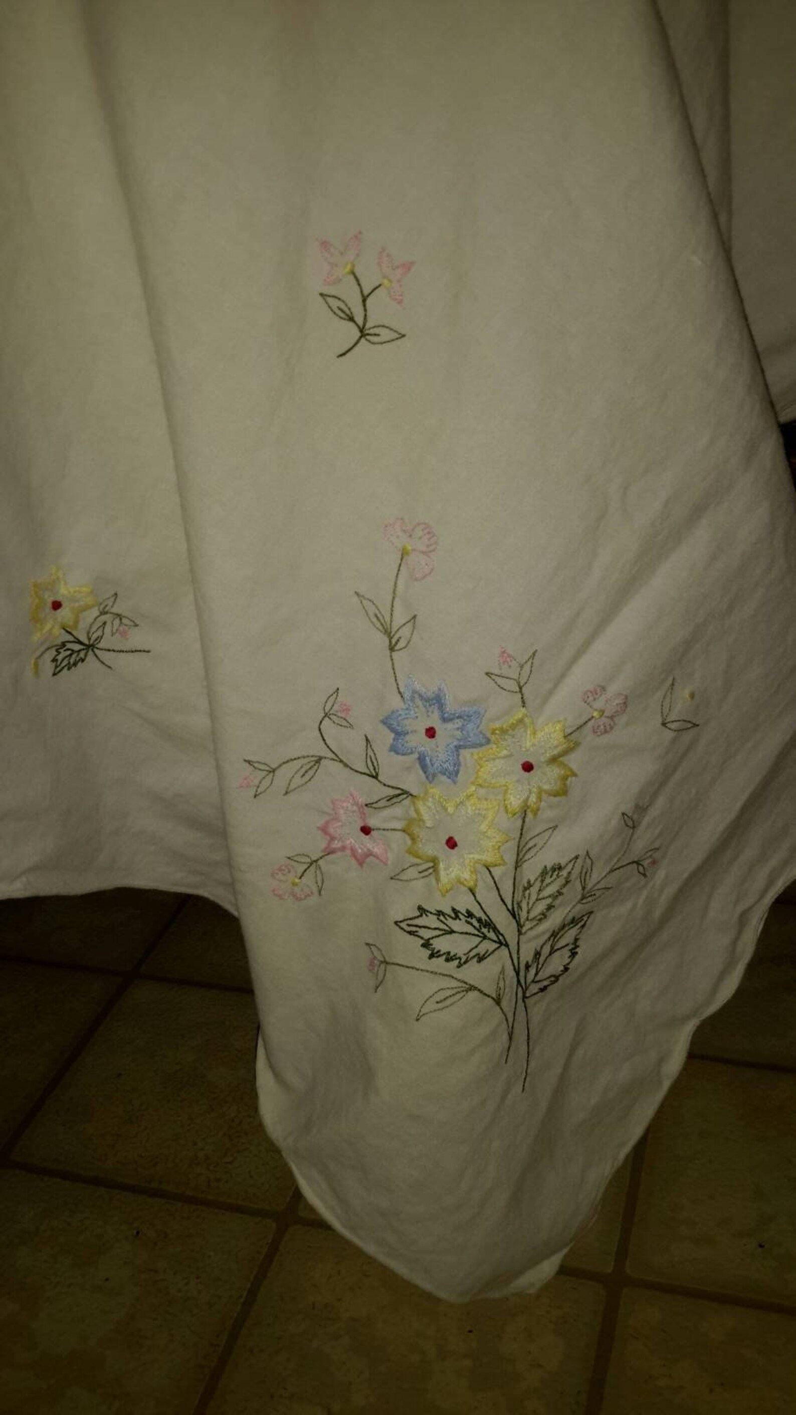 Tablecloth Taupe Machine Embroidered Perma Press HUGE 100 X 68 - Etsy