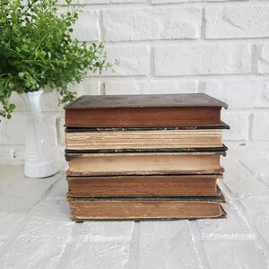Vintage Book Stack Hardback Book Bundle Antique Book Stack Shelf ...