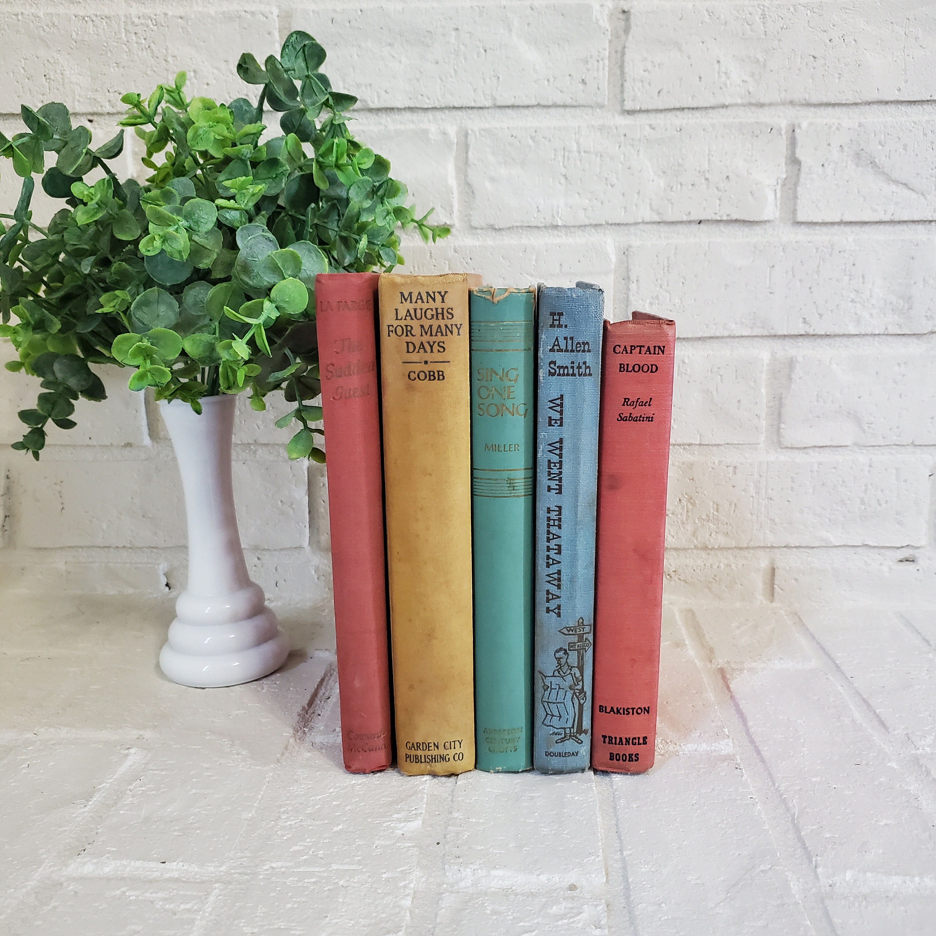 Vintage Book Stack Hardback Book Bundle Antique Book Stack Shelf ...