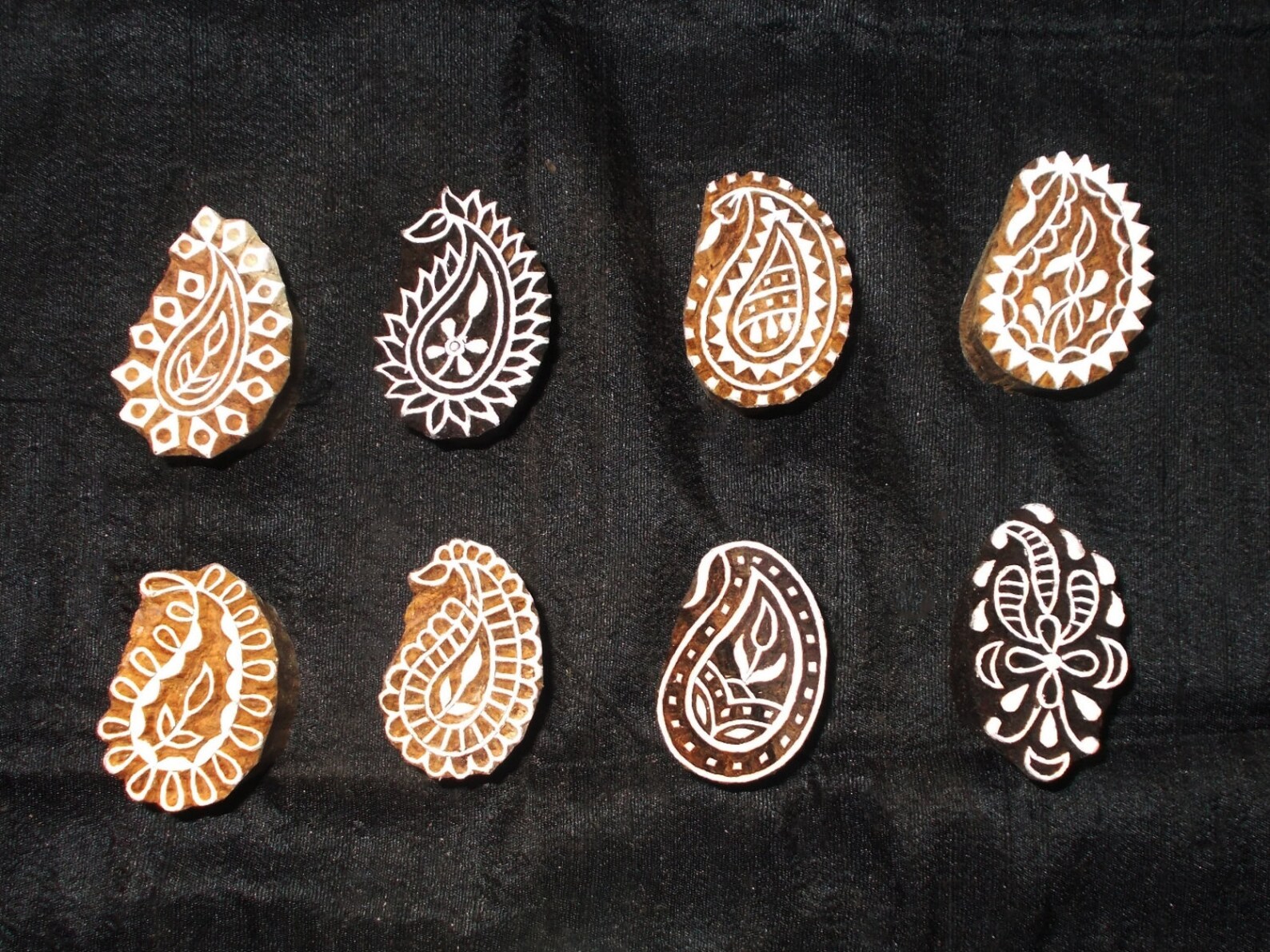 Set of 8 Mini Paisley Pottery Stamps/tjap /small Indian Block | Etsy