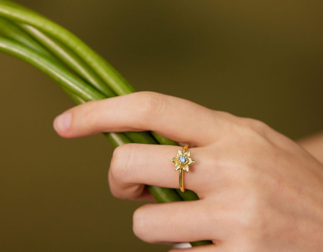 Daffodil Birth Flower Ring • March Birth Flower • Aquamarine Ring ...