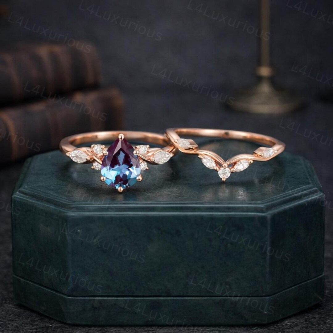 Vintage Alexandrite Engagement Ring Set Women Unique Rose Gold Pear ...