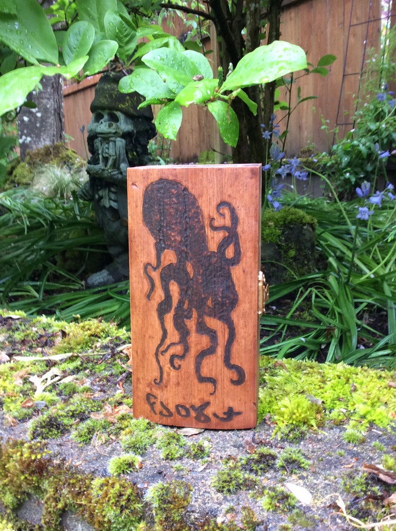 Cthulhu HP Lovecraft Large PROP Box - Etsy