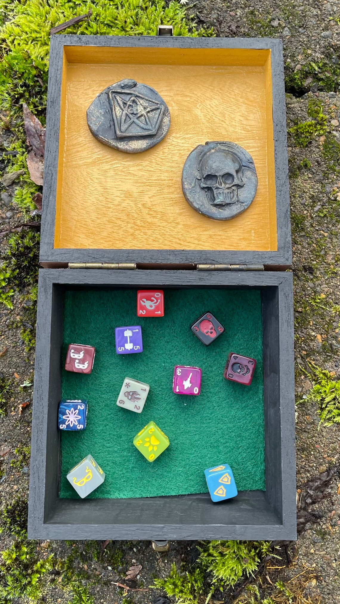 Cthulhu HP Lovecraft Large PROP Dice Box - Etsy