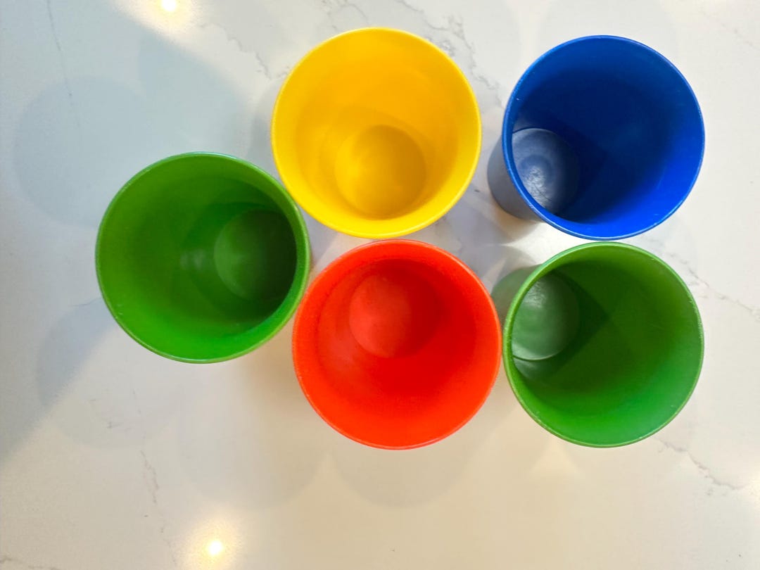 Tupperware Cups - Vintage and Collectible Set of Five Small Tupperware ...
