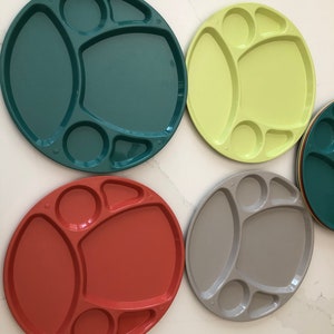 Vintage and Original Set of 8 Plas-tex Corp Made in the USA | Etsy