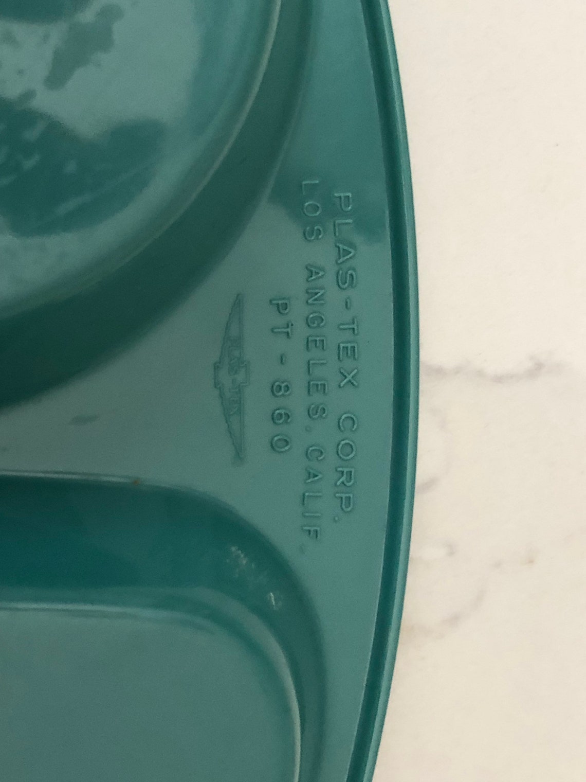 Vintage and Original Set of 8 Plas-tex Corp Made in the USA | Etsy