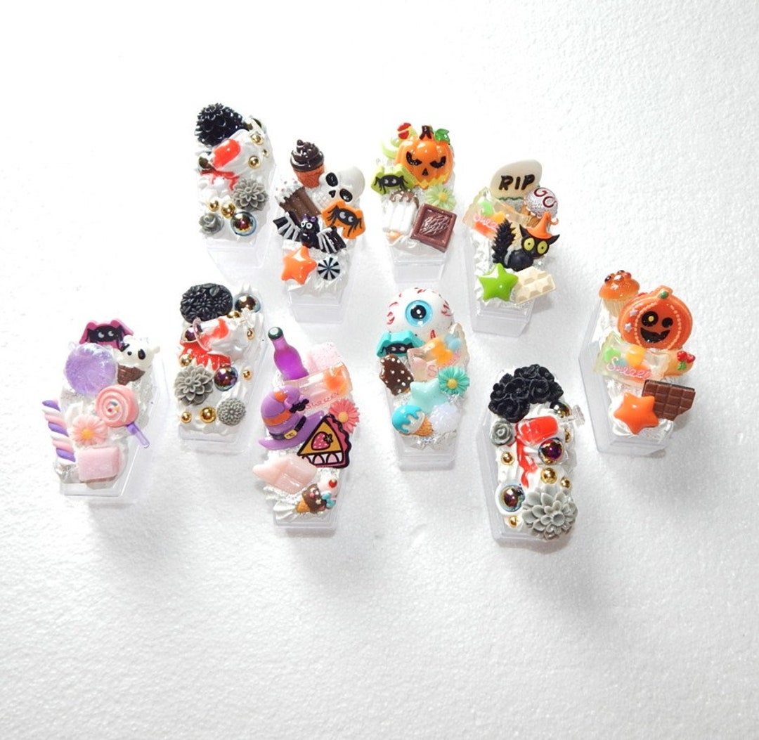 Decoden Mini Coffins, Tiny Decorated Halloween Boxes Kawaii Ring or ...