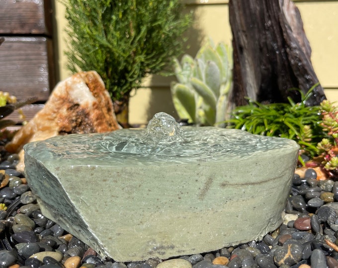 Polished Rock Water Fountain Bird Bath Garden Décor Handmade Garden ...