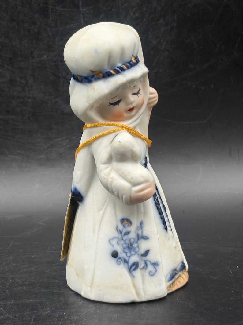 Vintage Jasco Royal Majestic Bell Porcelain Figurine | Blue & White ...